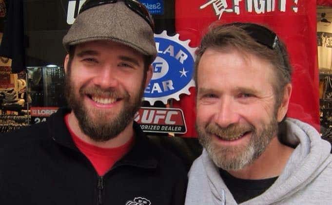 A Story Of Community: How A Group Of MMA Fans Helped This UFC Fighter's Dad