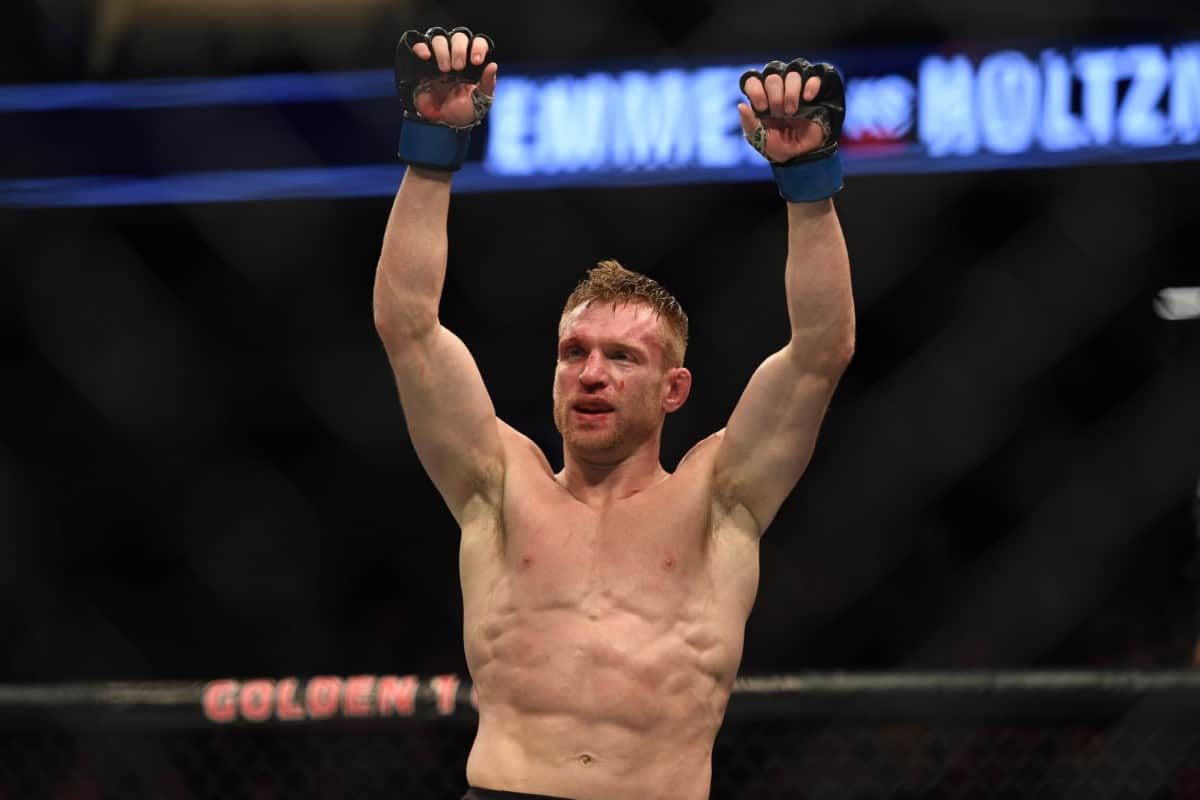 Scott Holtzman Earns Unanimous Decision Win Over Darrell Horcher