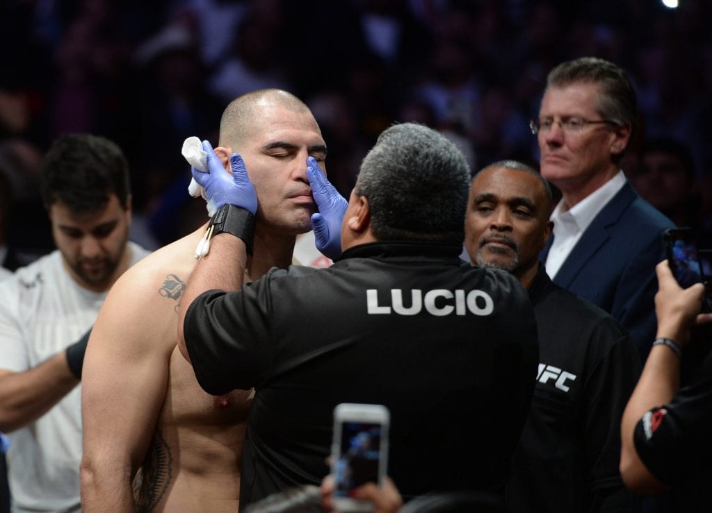 Coach: Cain Velasquez Back '100 Percent' Barring Severe Injury