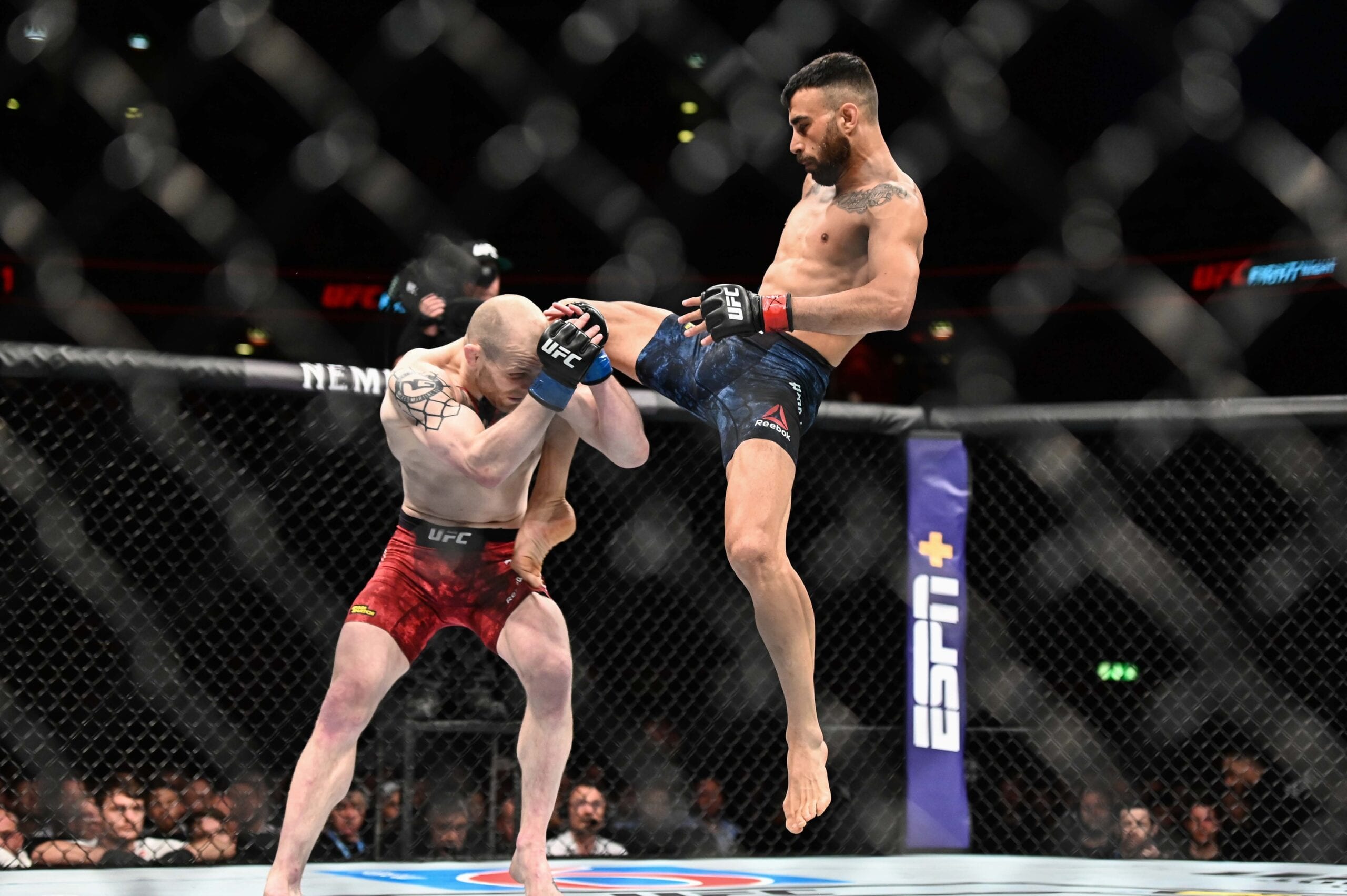 UFC Stockholm Results: Makwan Amirkhani Submits Chris Fishgold