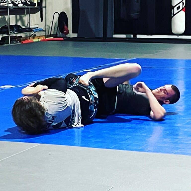 Kneebar - BJJ Technique