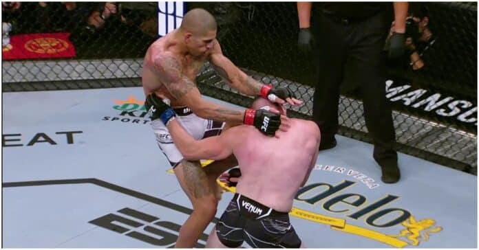 Alex Pereira Stops Andreas Michailidis With Stunning Flying Knee - UFC ...