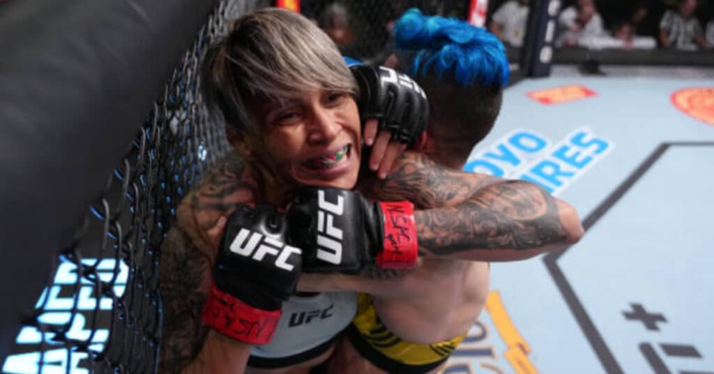 Submission Of The Year - LowKick MMA 2022 Awards