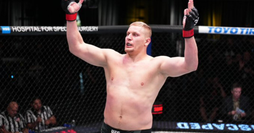 Sergei Pavlovich Stops Curtis Blaydes With First Round TKO, Calls For ...