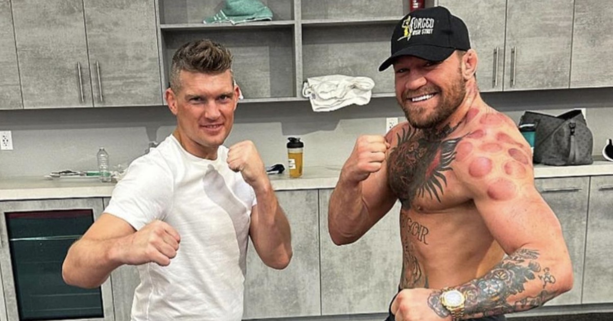 Stephen 'Wonderboy' Thompson Marvels At The Size Of Conor McGregor ...