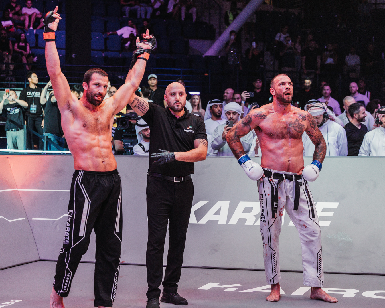 Ex-UFC Champ Luke Rockhold Knocks Out Joe Schilling In Karate Combat ...