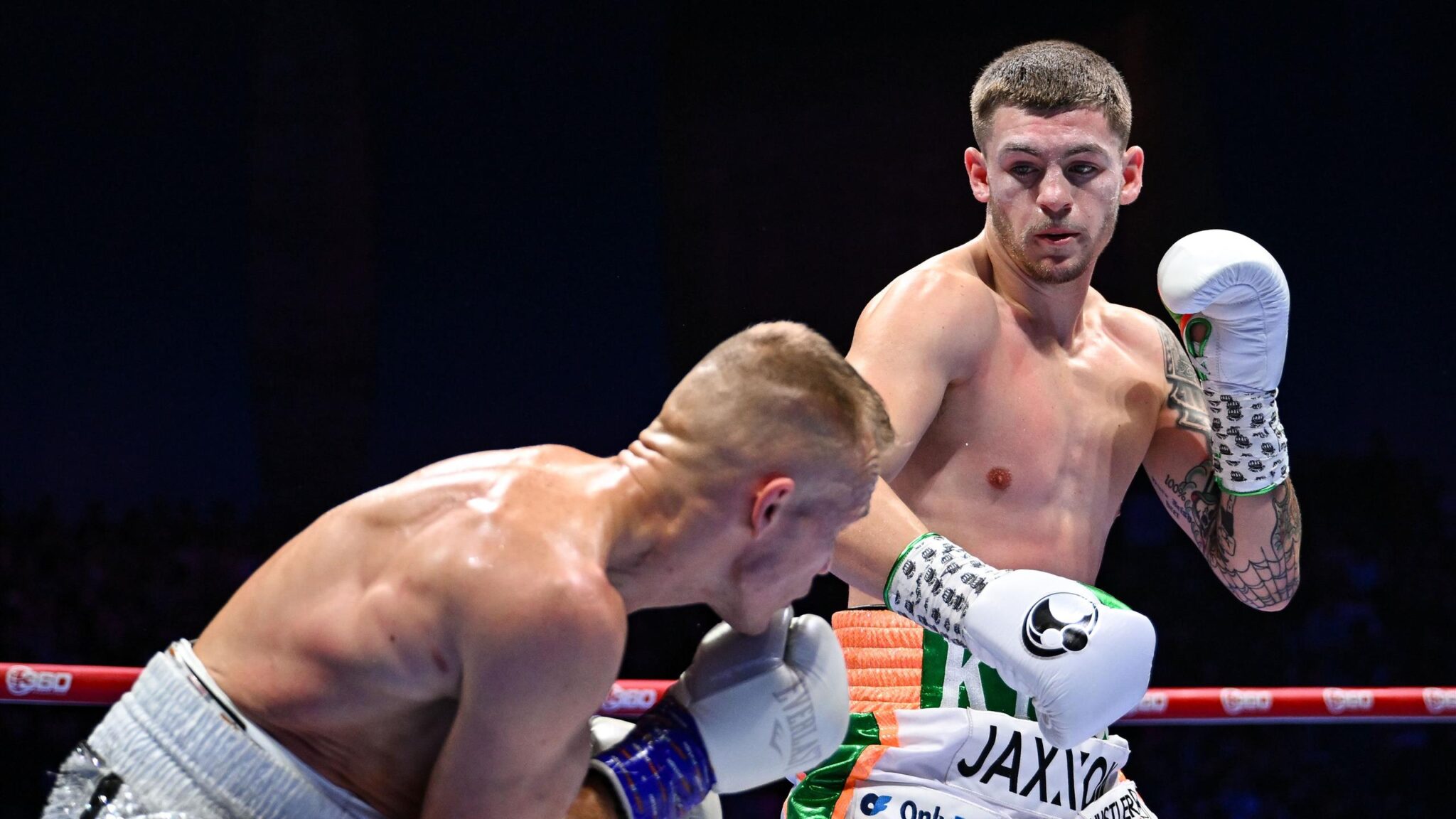 Irish Boxing Sensation Callum Walsh Scores Epic KO To Retain WBC Title ...