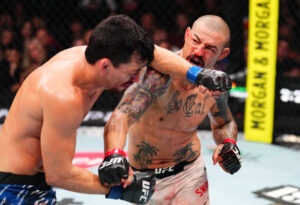 Cub Swanson Sleeps Billy Quarantillo With Booming Right Hand In Round ...