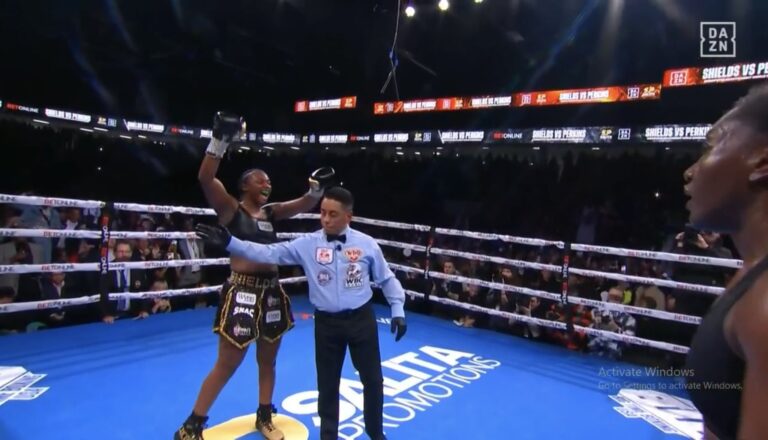 Claressa Shields Becomes First-Ever Undisputed Women's Heavyweight ...