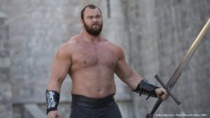Watch: When 400lb ‘The Mountain’ Hafthor Bjornsson Grappled A 170lb UFC ...