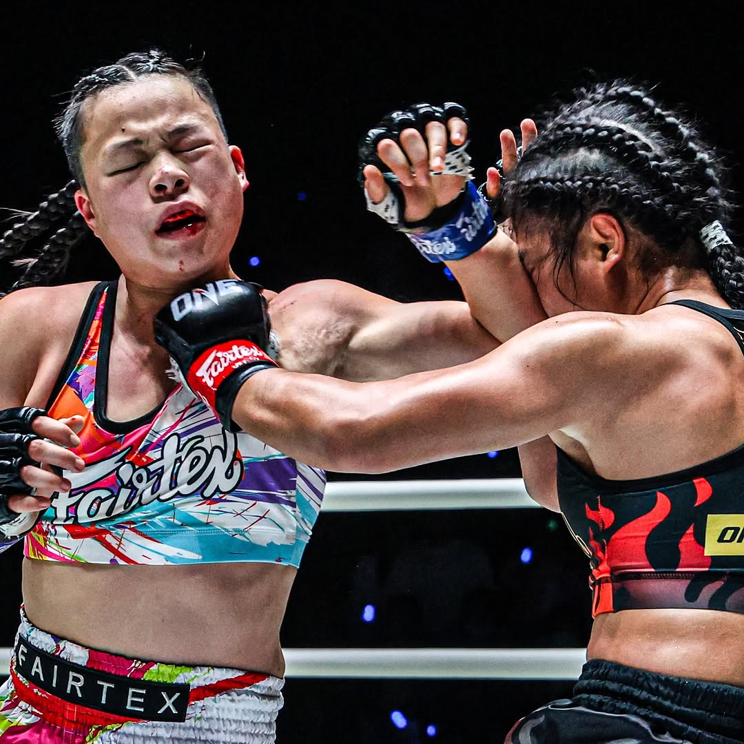 Watch: Female Muay Thai Fighter Fixes Dislocated Shoulder Mid-Bout And ...