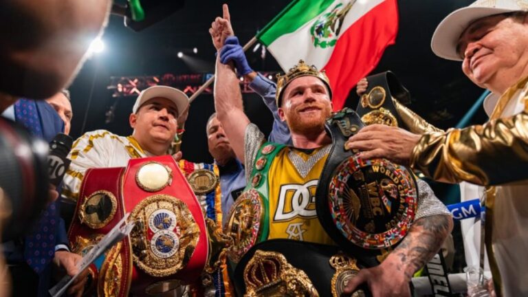 Canelo Alvarez Speaks Out About Migrants Facing Deportation Thanks To ...