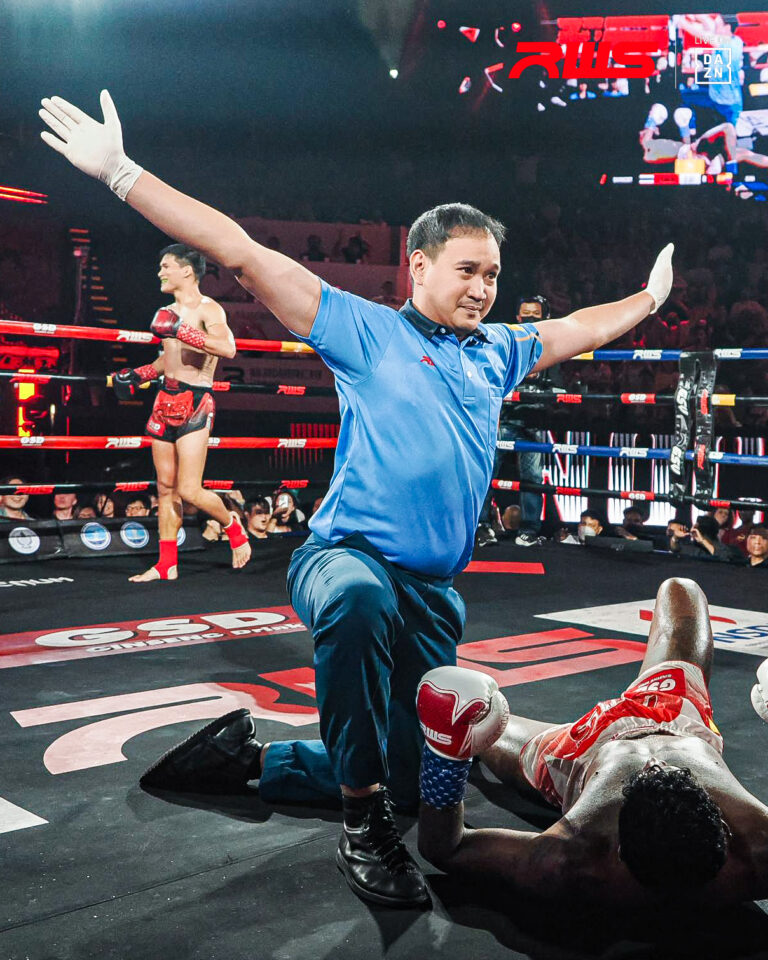 Watch: Vicious Elbow Knockout At RWS Muay Thai Event