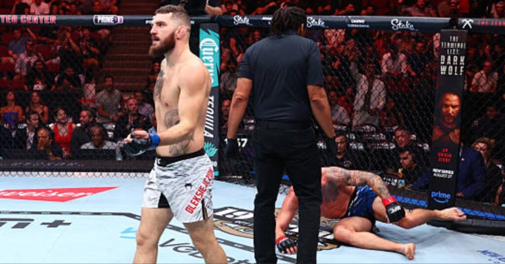 Michał Oleksiejczuk Tears Through Gerald Meerschaert With Dominant ...