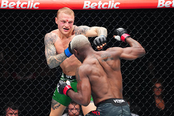 Mason Jones Pulls Off Jaw-Dropping Come-From-Behind TKO - UFC Paris ...