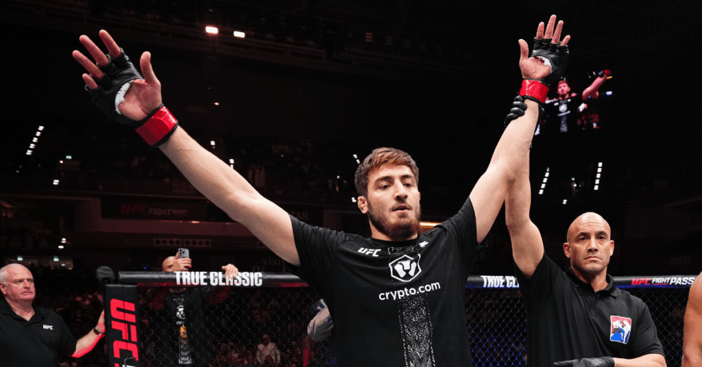 MMA World Reacts As Abdul Rakhman Yakhyaev Submits Raffael Cerqueira In ...