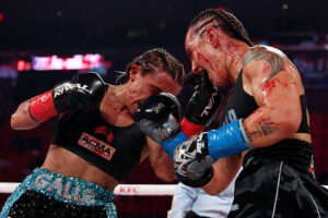 Cherneka Johnson Beats Amanda Galle In Bloody Brawl To Retain ...