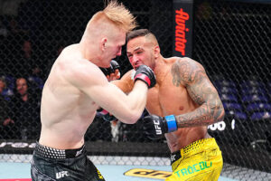 Mantas Kondratavičius Drops Antonio Trócoli With Brutal Elbow, Secures ...
